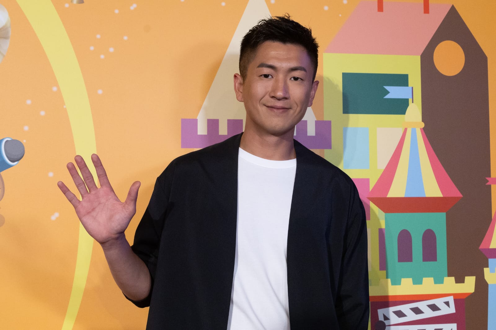 TVB節目巡禮2025｜馬貫東3劇在手《死有對證》首擔正 自爆與馬志威度橋《黑色月光》扮狗 | am730